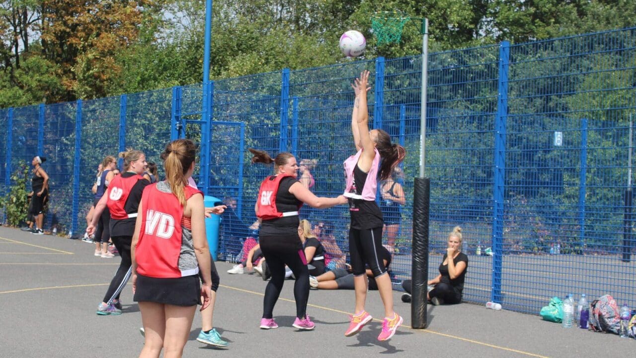 How to defend against a tall Goal Shooter | Blog | Play Netball